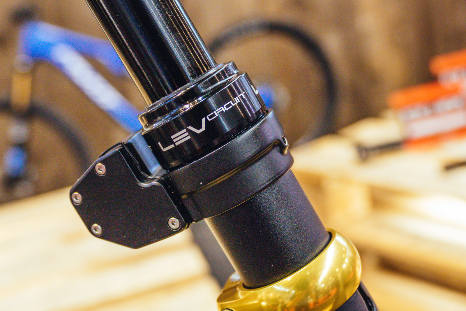 KS Lev Circuit Electronic Dropper and Lev Ci Seatposts - EUROBIKE ...