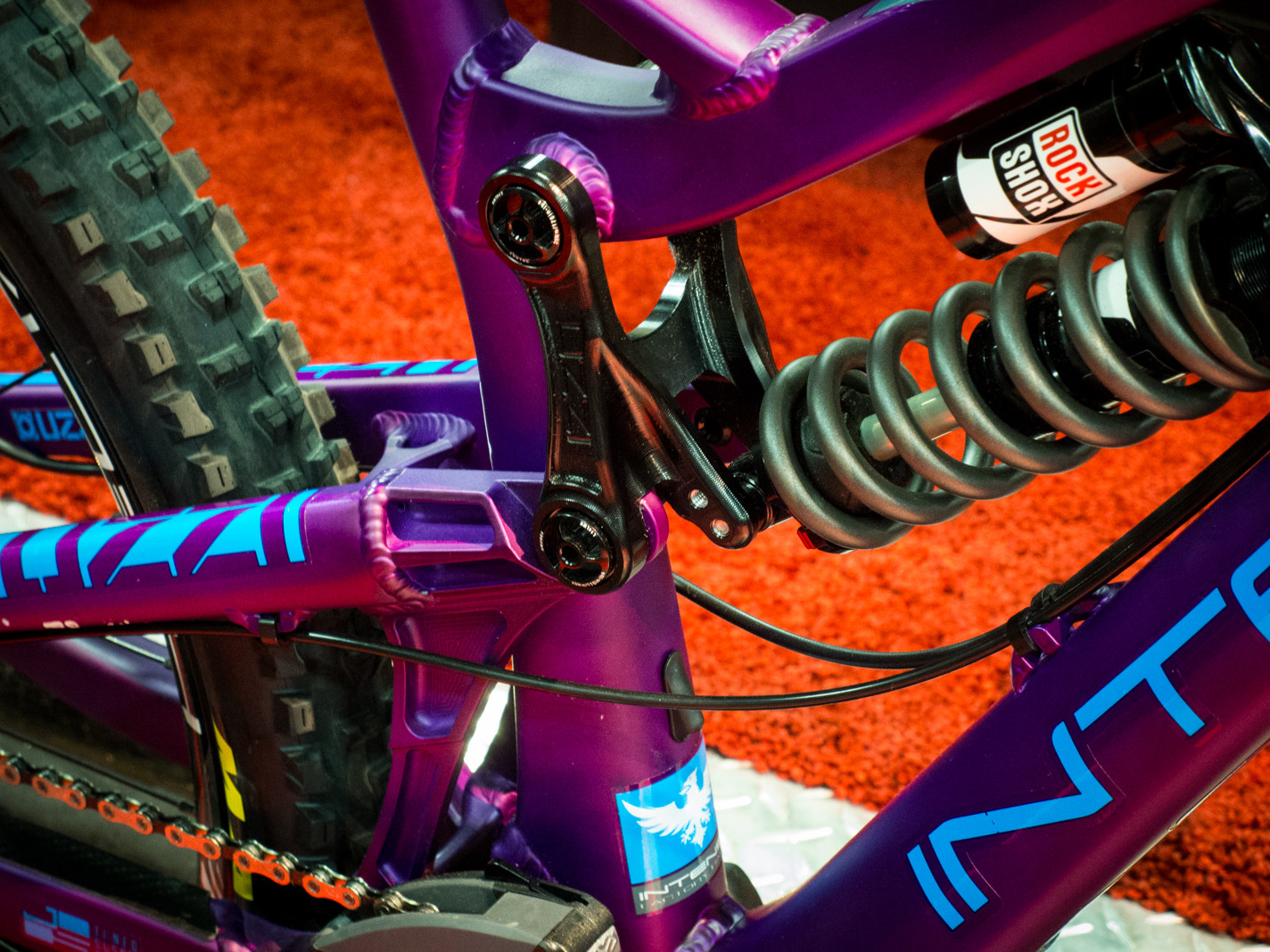 The Intense Uzzi Has Been Reissued - 2016 Trail and Enduro Bikes at ...