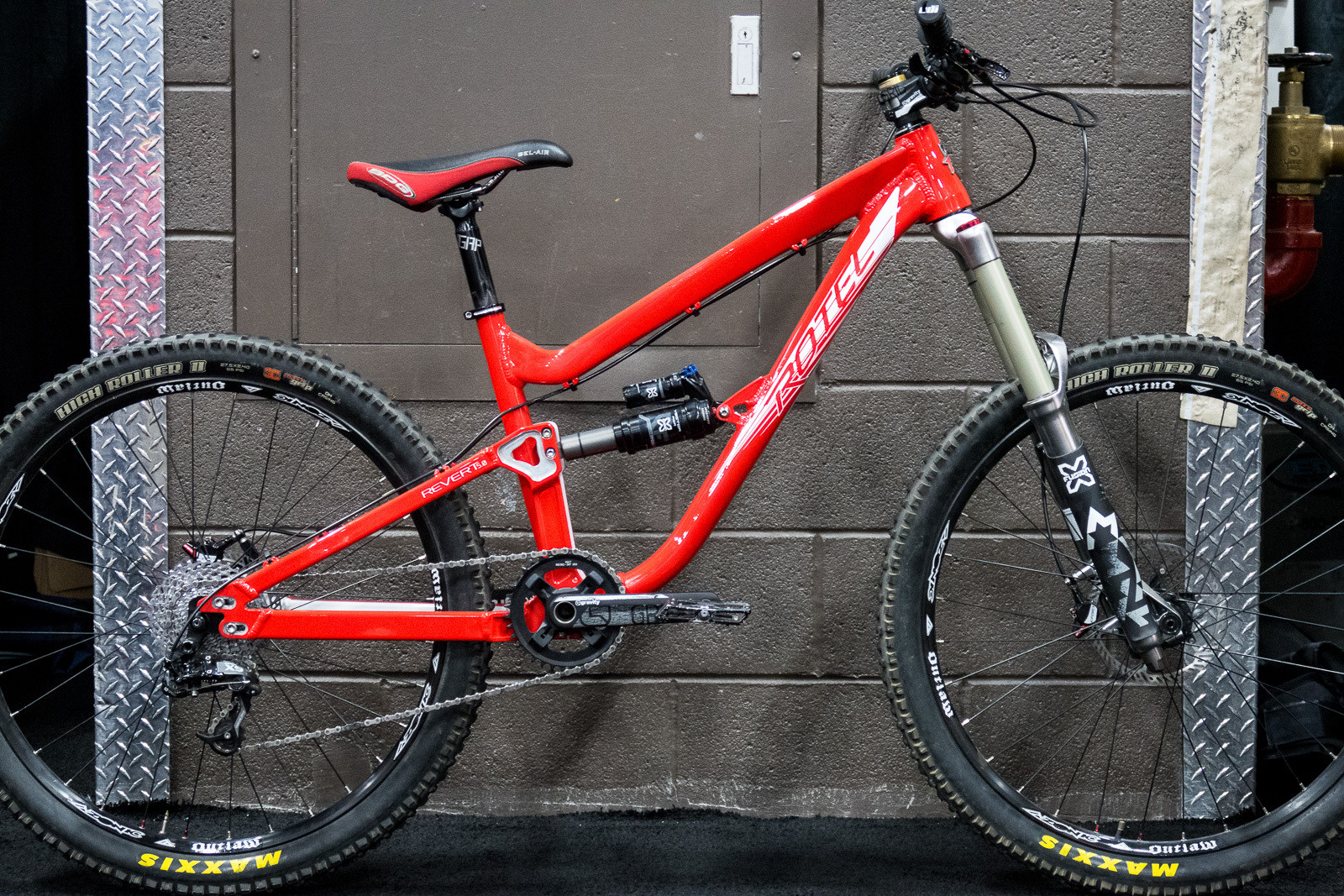 Rotec in the House! - 2016 Downhill Bikes at Interbike - Mountain ...