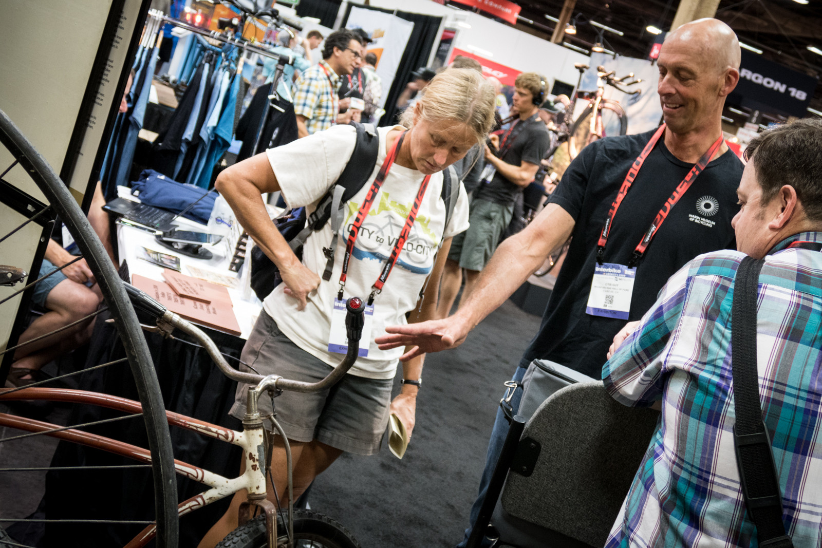 Otis Guy's Classic Repack Race Bike - 2016 Downhill Bikes at Interbike ...