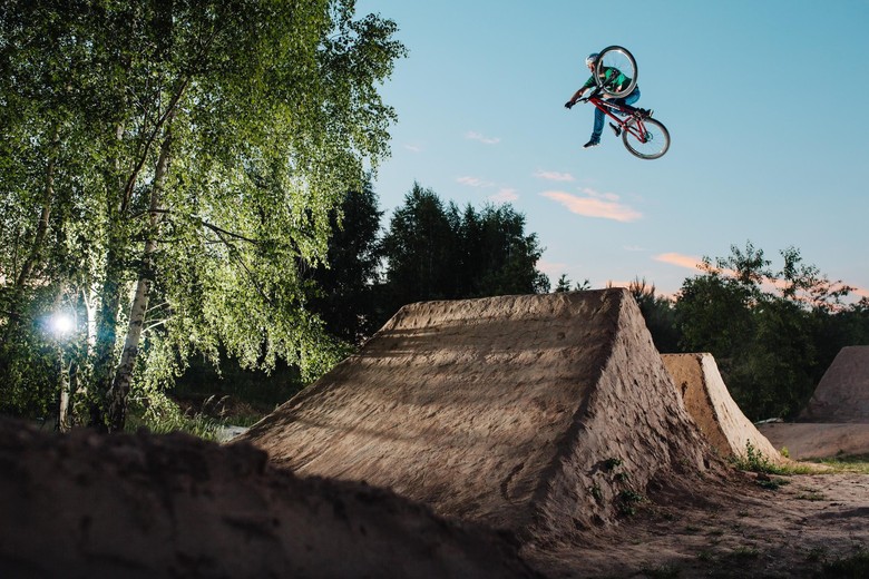 MTB HEROES - WORLD Premiere - Timo Pritzel 24H Free Episode ...