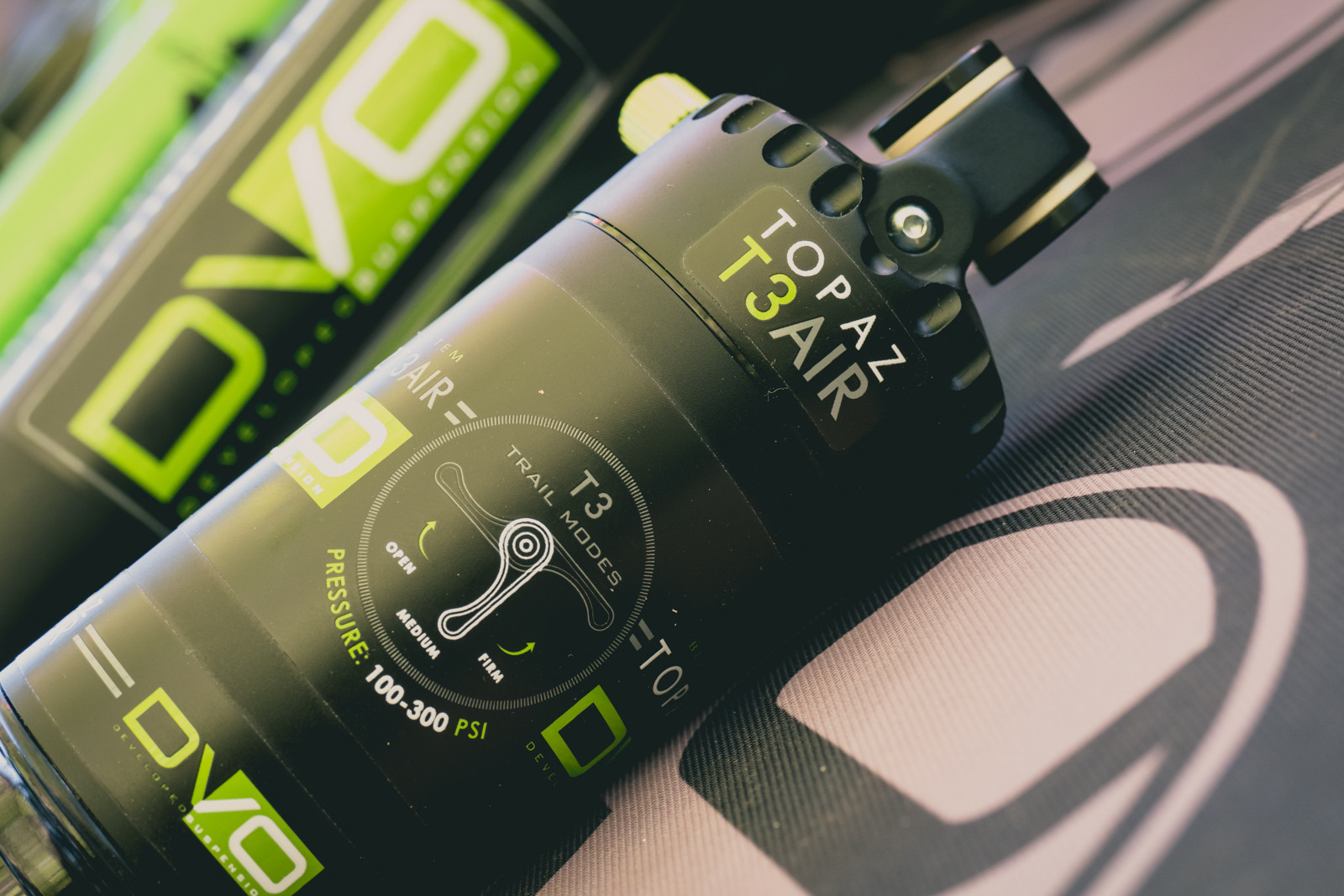 DVO Topaz T3 Air Shock - 2016 Sea Otter Classic Pit Bits - Mountain ...