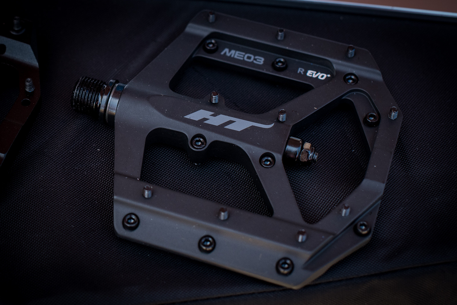 HT Leopard M1 and M1T Pedals - 2016 Sea Otter Classic Pit Bits ...