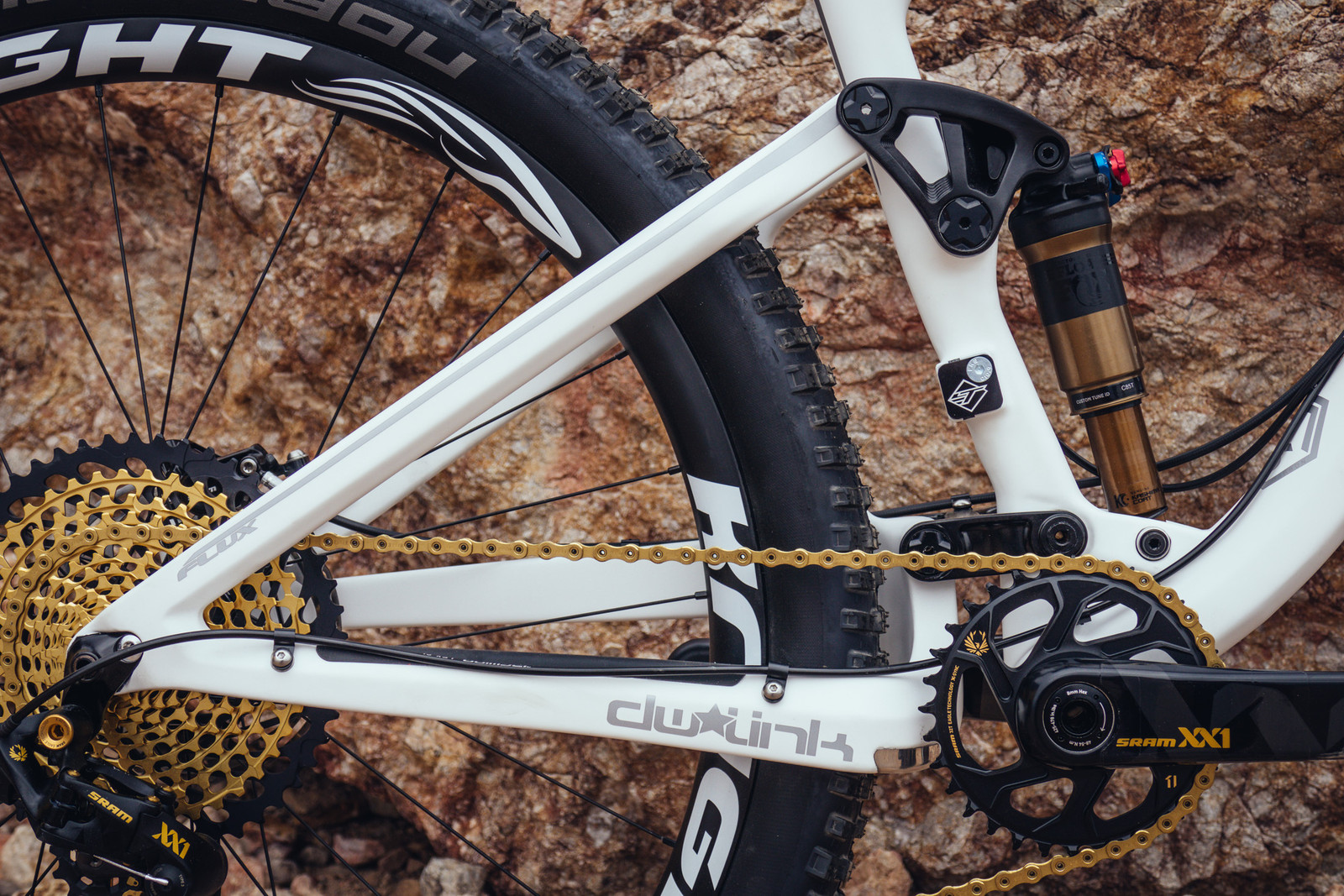 Turner Carbon Flux v4 0 - INTERBIKE - 2017 Enduro and Trail Bikes ...