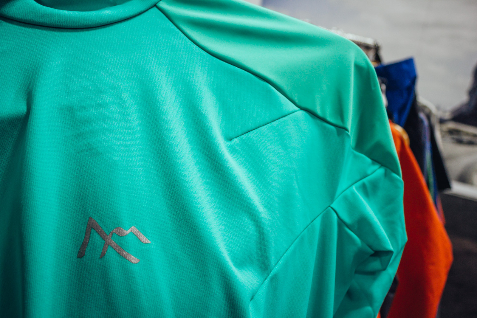 original_7mesh.jpg - INTERBIKE - 2017 Women's Mountain Bike Gear ...