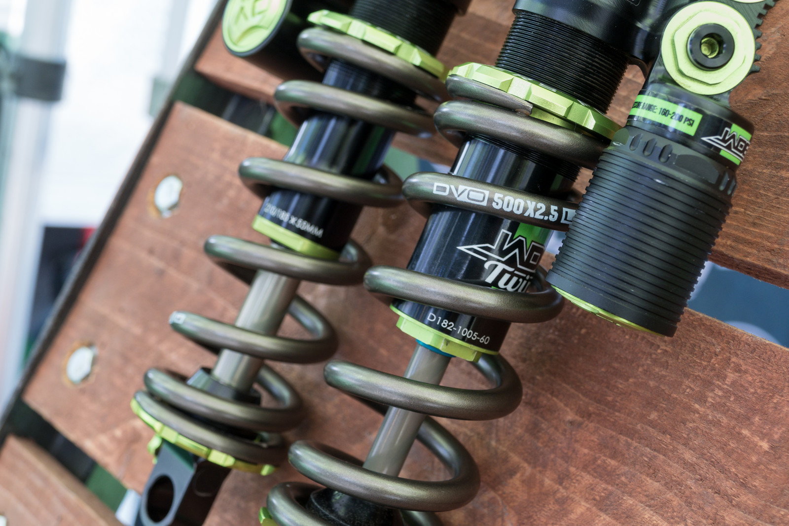 Prototype DVO Jade X and Jade Twin Coil Shocks - PIT BITS - 2019 ...