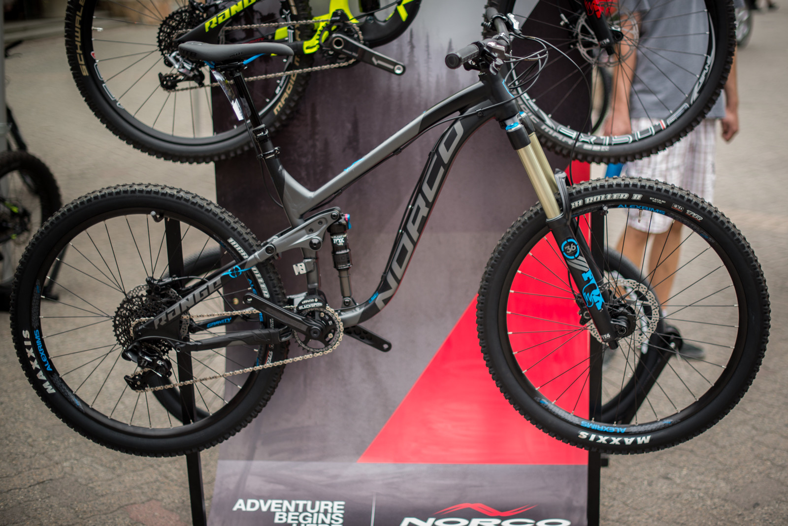 2016 Norco Range - PIT BITS - New Products and Prototypes at Crankworx ...