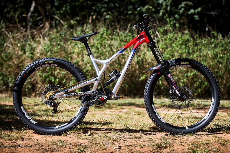 Myriam Nicole's Custom Commencal Supreme DH V4 for World Champs ...