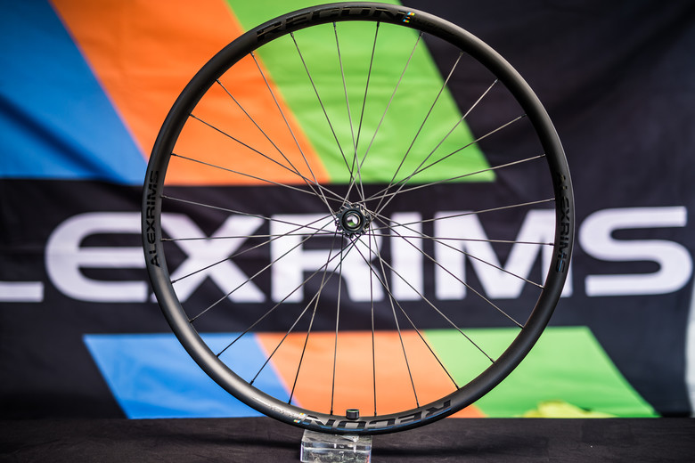 Alex Rims Enters the Carbon Arena with the Recon 3.0 Wheelset - Sea ...