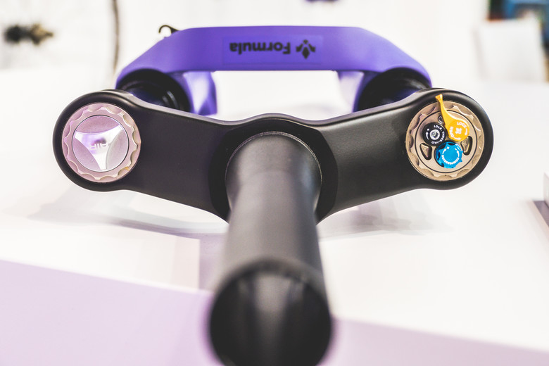 New Formula Selva R Fork and Cura 4 Brakes - Mountain Bikes Feature ...