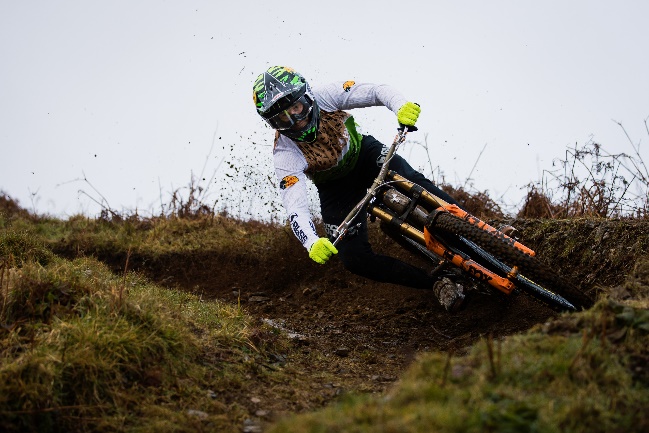 Adam Brayton x Alex Rankin x Dissent Carbon: Ultimate Hammer ...