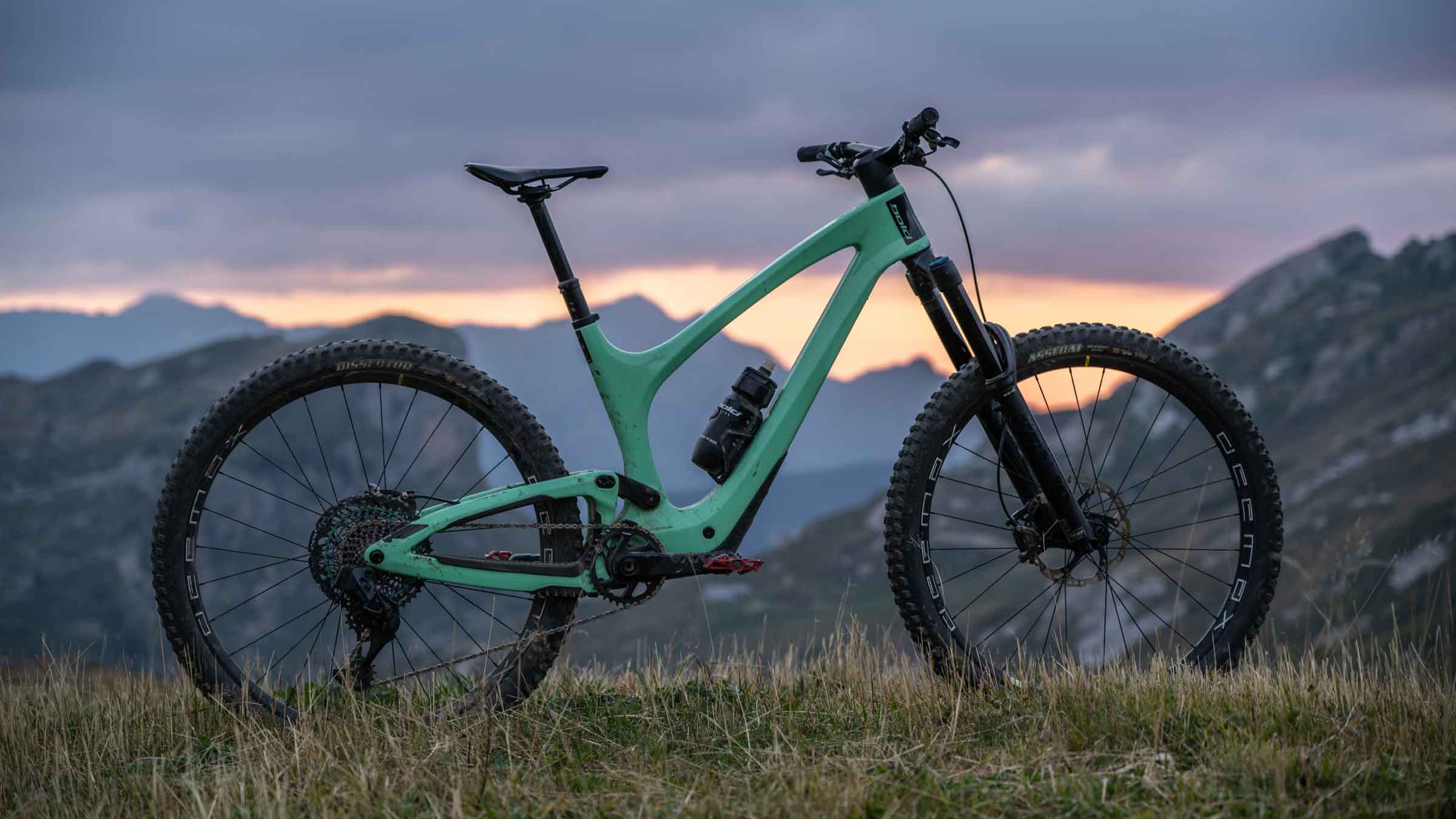 Roads to the Ridge - Lucas Monetti - BOLD Cycles - Jason_Schroeder ...