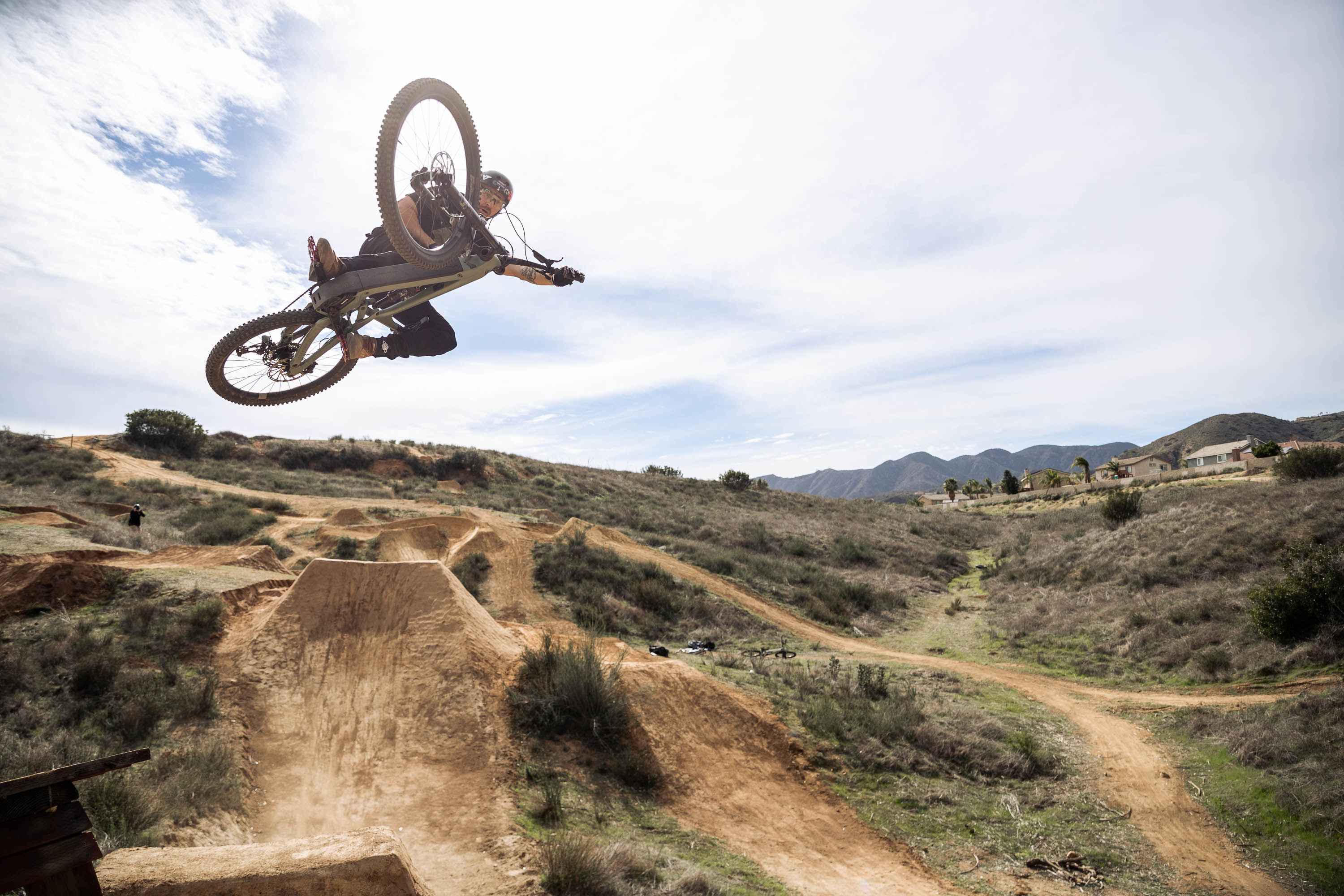 Dylan Stark Gets Wild in New Video 'Homegrown' - Mountain Bike Press ...