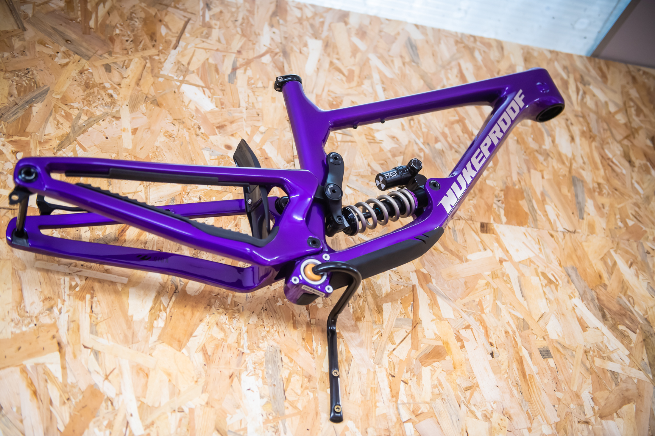 Exclusive New Fork Test and Fast Suspension Factory Visit - Mountain ...