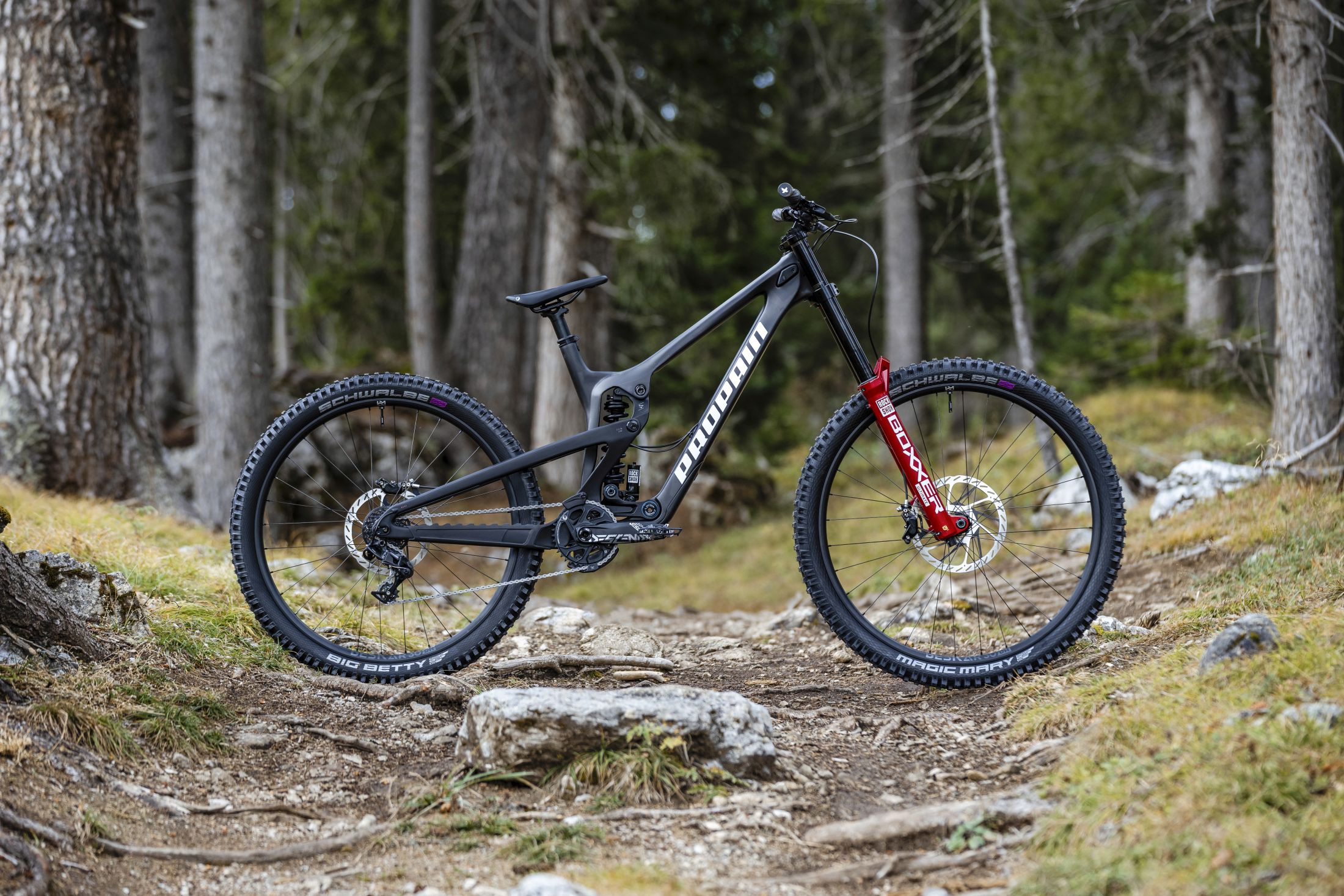 Propain Introduces the RAGE 3 R CF - Mountain Bike Press Release ...