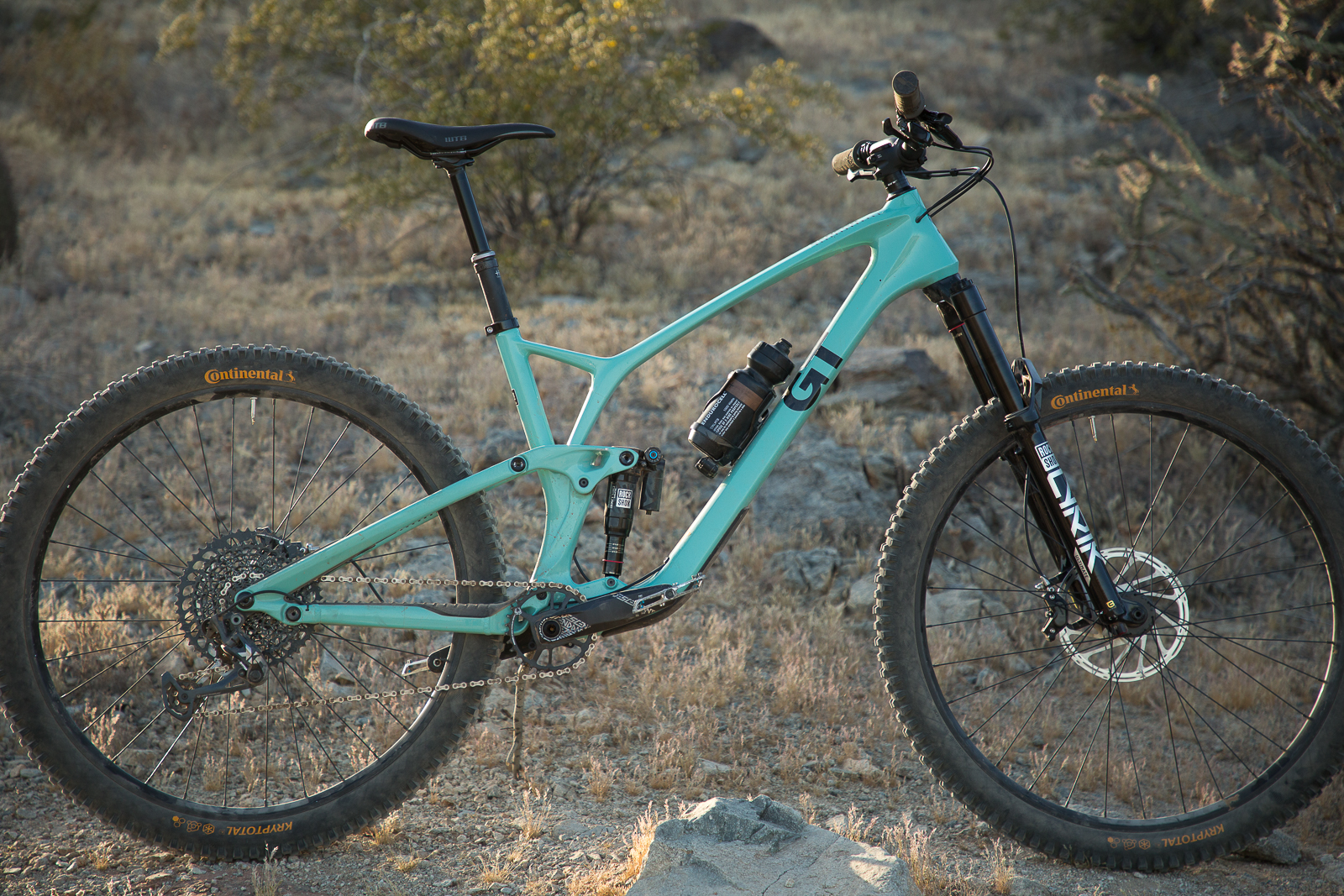 First Look: GT Sensor Carbon Pro LE - Mountain Bike Press Release ...