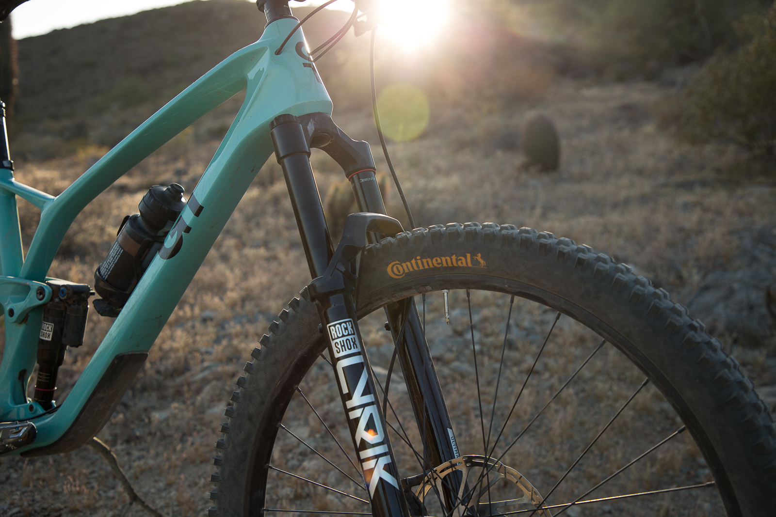 First Look: GT Sensor Carbon Pro LE - Mountain Bike Press Release ...