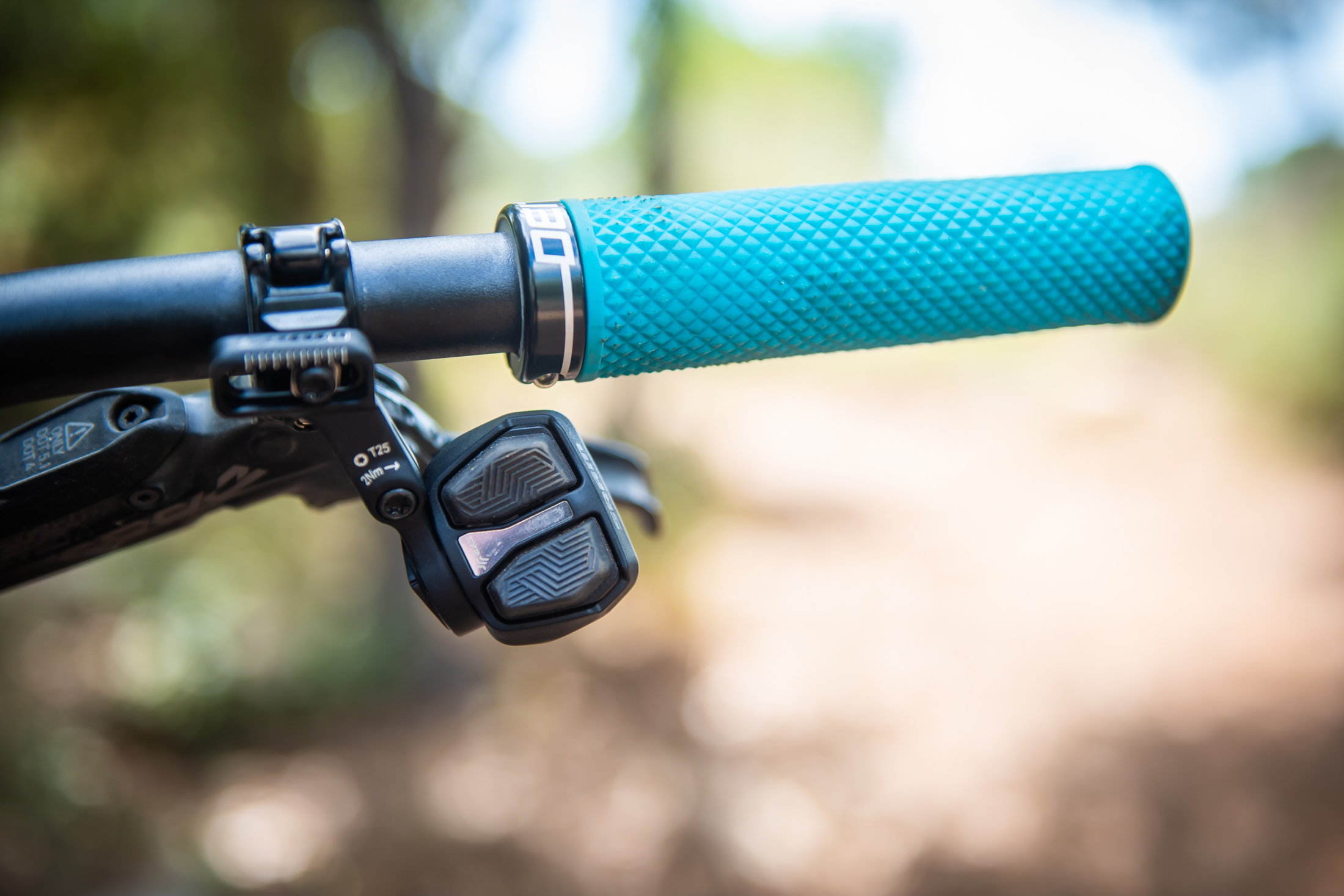 The Wireless Workhorse: SRAM GX Eagle Transmission Tested - Mountain ...