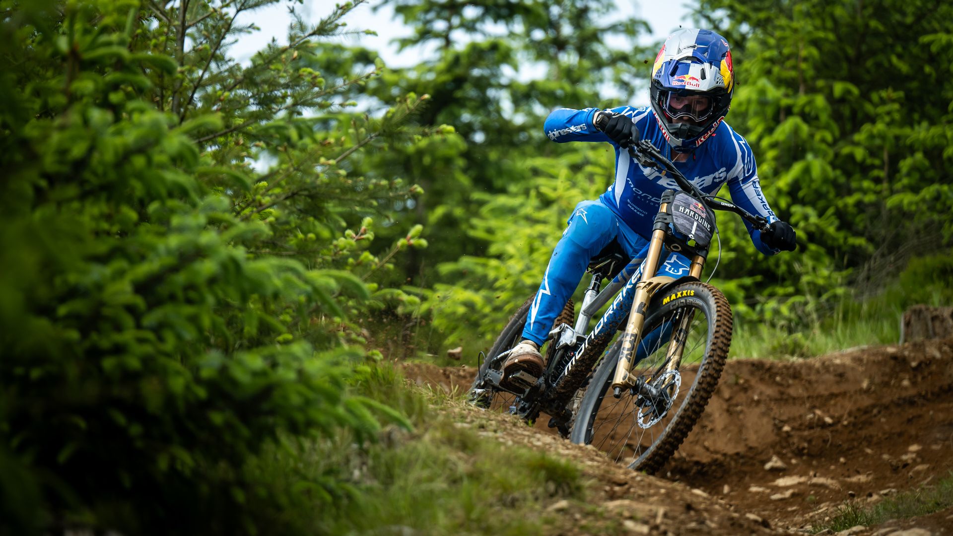 Red Bull Hardline Qualifying Results and Practice Video - Mountain Bike ...