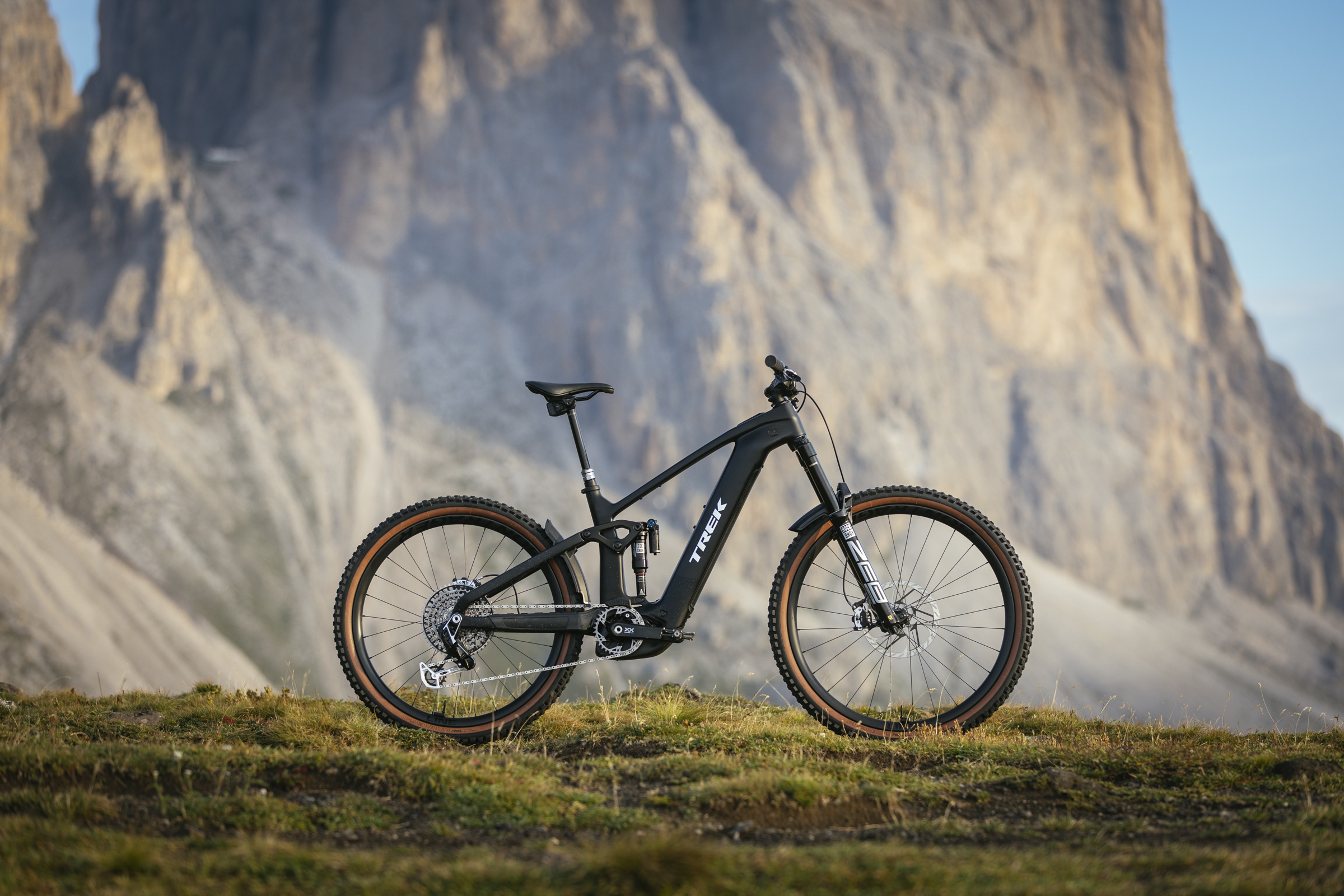 Trek Introduces the Rail Gen 5 | Full Power eMTB - Mountain Bike Press ...