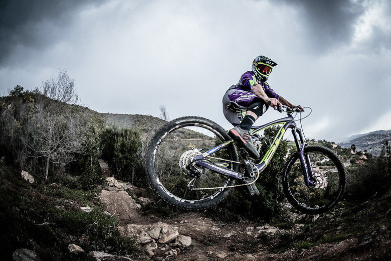 Formula join forces with Team BH for the EWS - Mountain Bikes Press ...