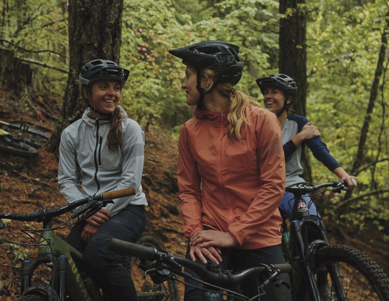Rapha Releases First Collection of Performance Trailwear for Autumn / Winter - Mountain Bikes ...