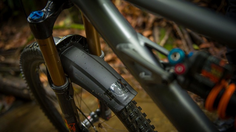 FOX Introduces XL Mudguard for 36/38 Forks - Mountain Bikes Press ...