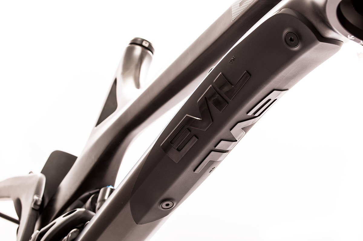 Evil Undead Frame - Reviews, Comparisons, Specs - Frames - Vital MTB