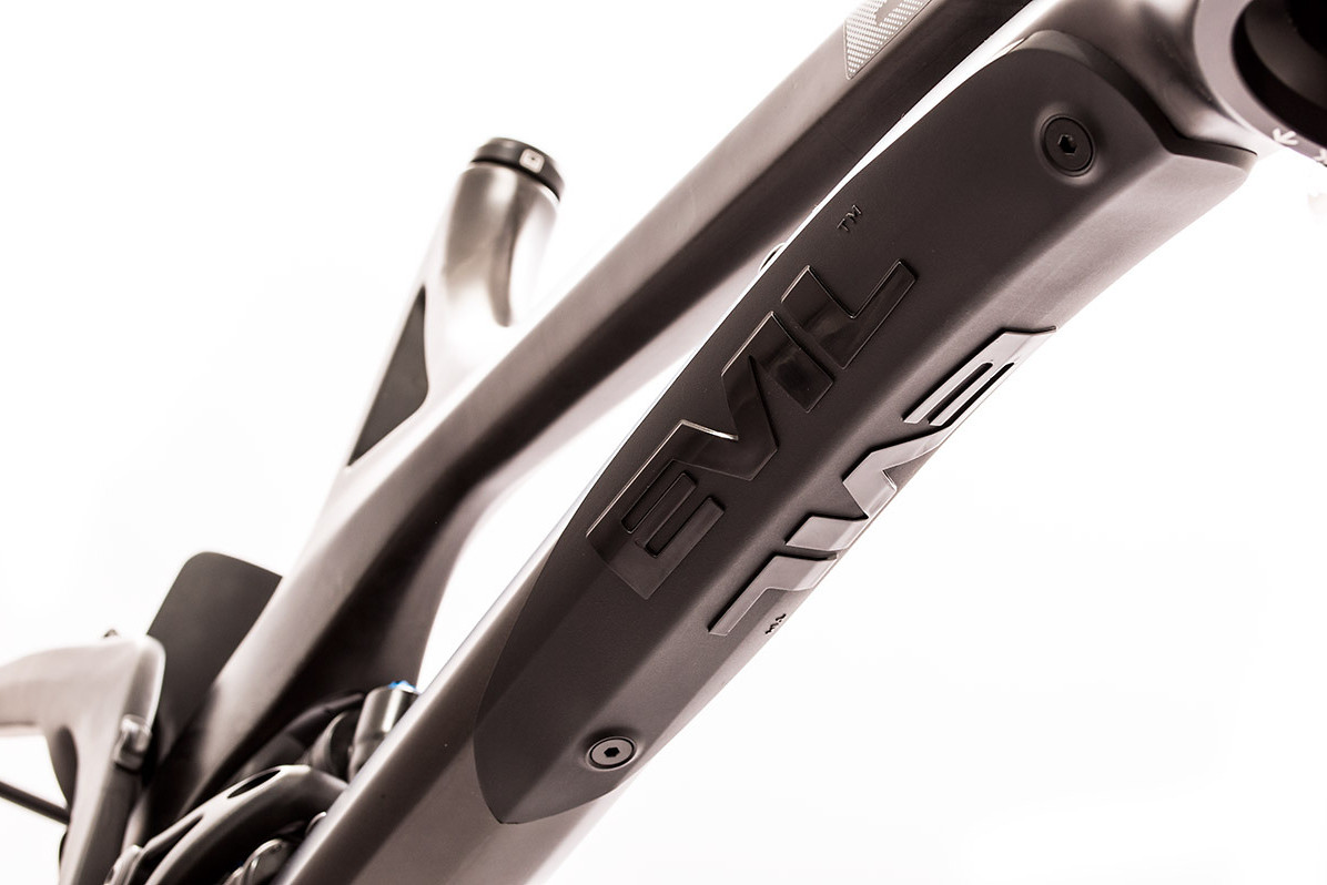 Evil Undead Frame - Reviews, Comparisons, Specs - Frames - Vital MTB