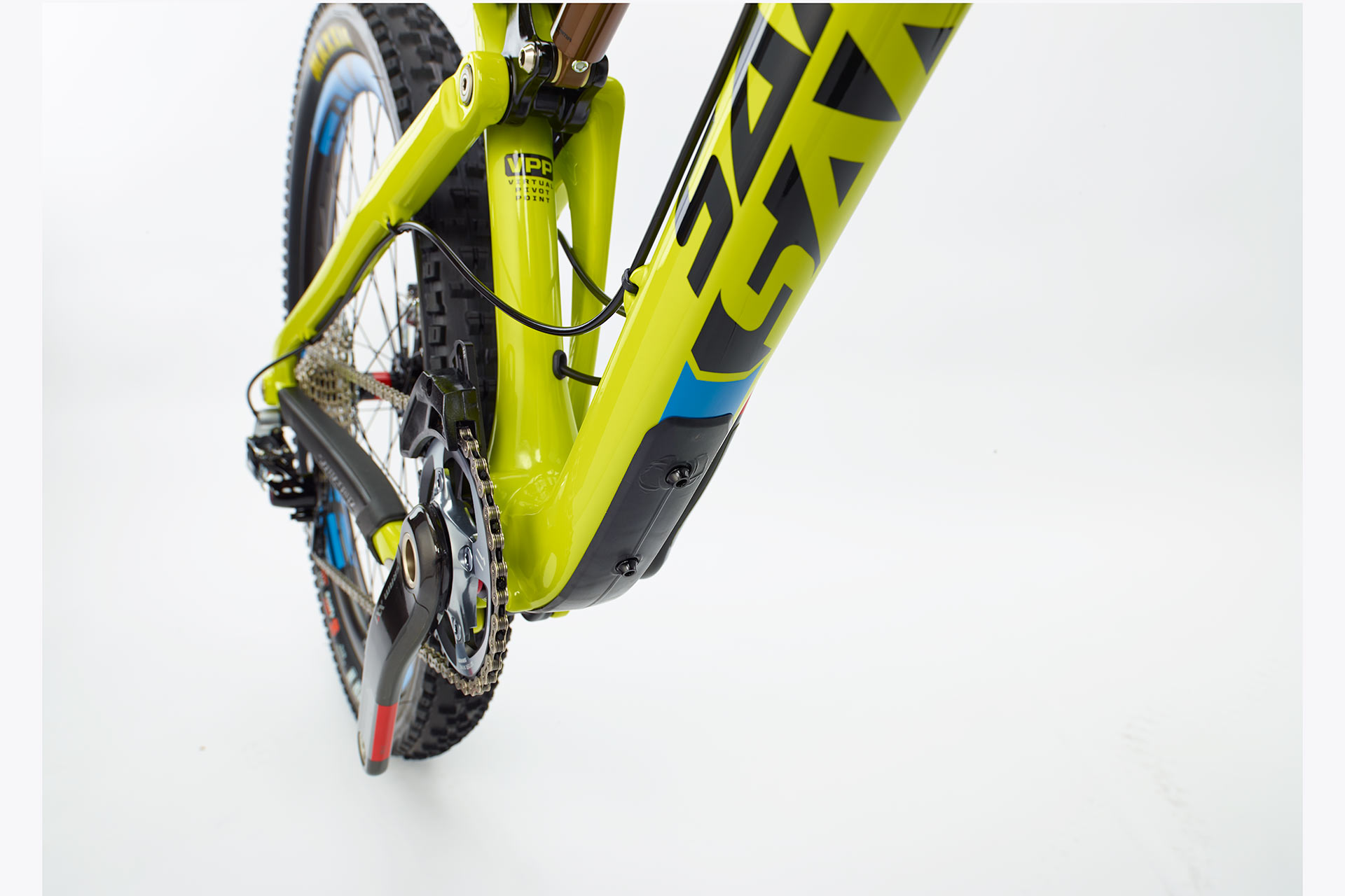 2014 Santa Cruz Bronson Carbon R AM Bike - Reviews, Comparisons, Specs ...