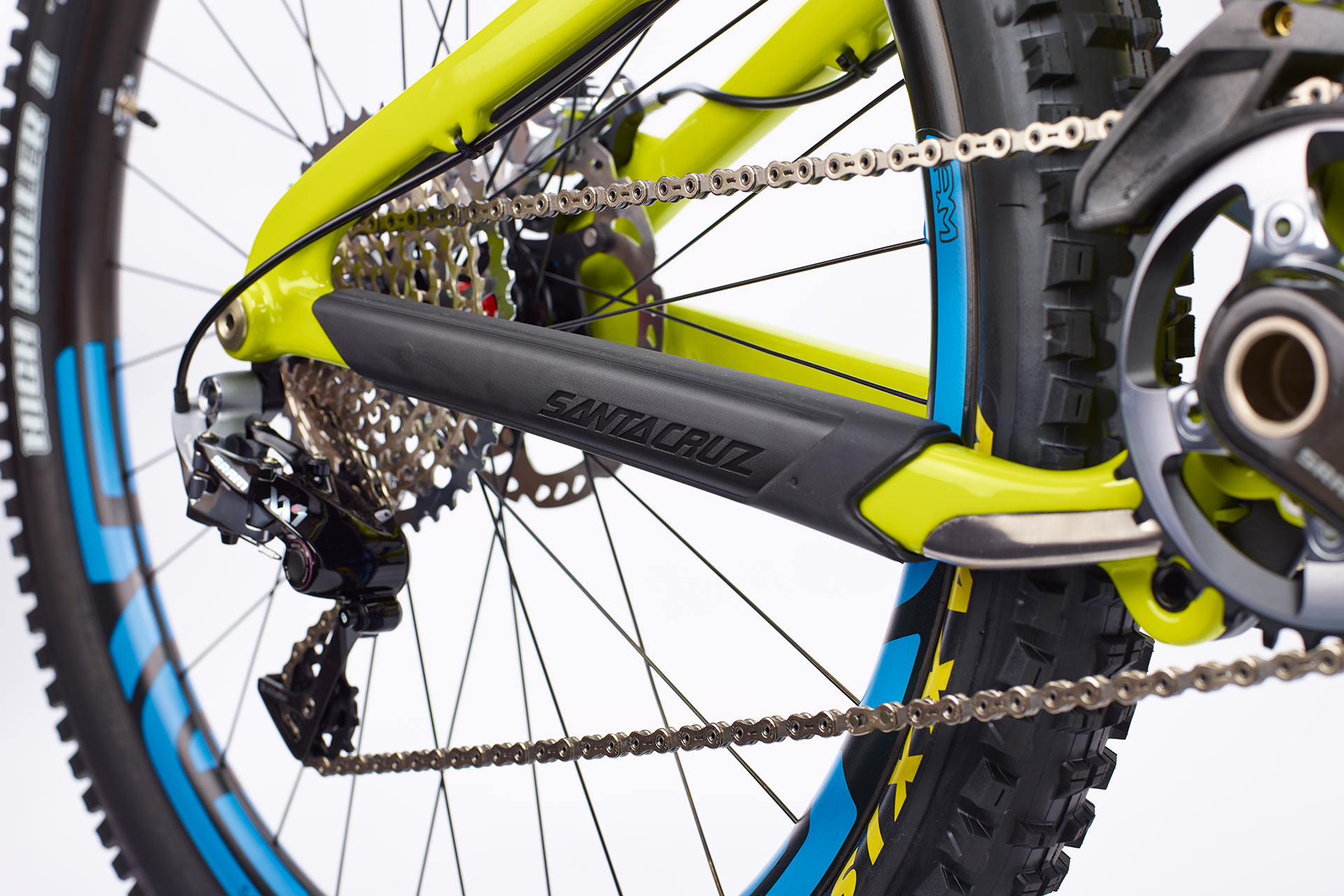 2014 Santa Cruz Bronson Carbon R AM Bike - Reviews, Comparisons, Specs ...