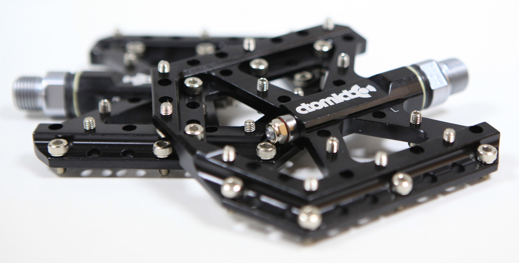 Atomlab Pimp Flat Pedal - Reviews, Comparisons, Specs - Flat Pedals ...