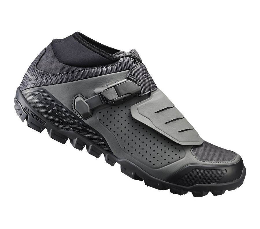 Shimano SH-ME700 Clipless Shoe - Reviews, Comparisons, Specs - Clipless ...