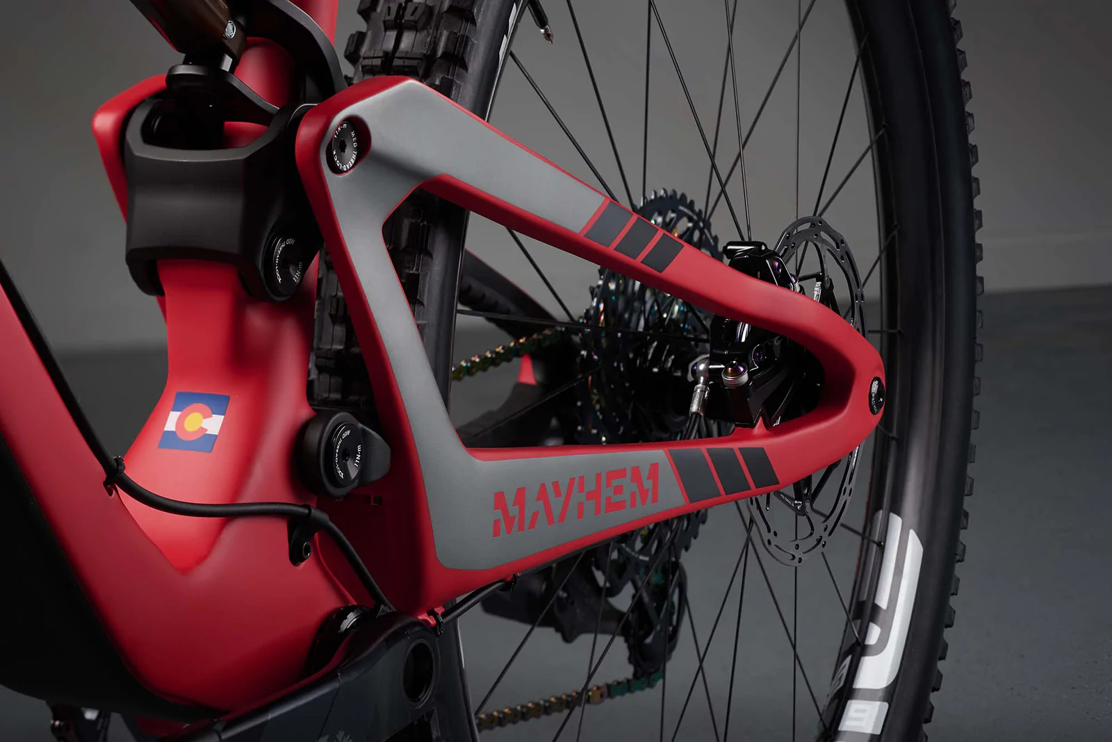 2022 Spot Brand Mayhem 130 6-Star XTR Bike - Reviews, Comparisons ...