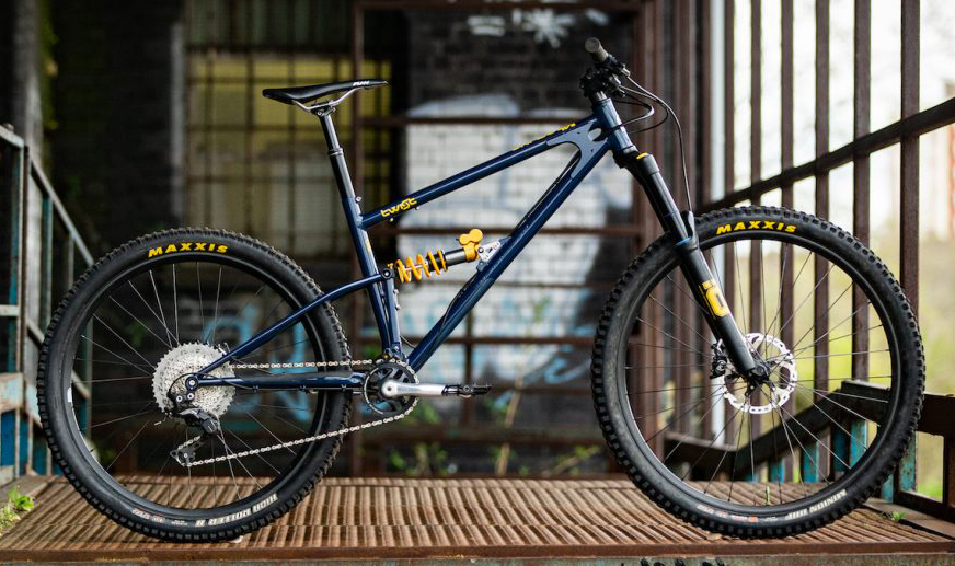 Starling Twist Enduro (2020-2021) Frame - Reviews, Comparisons, Specs ...