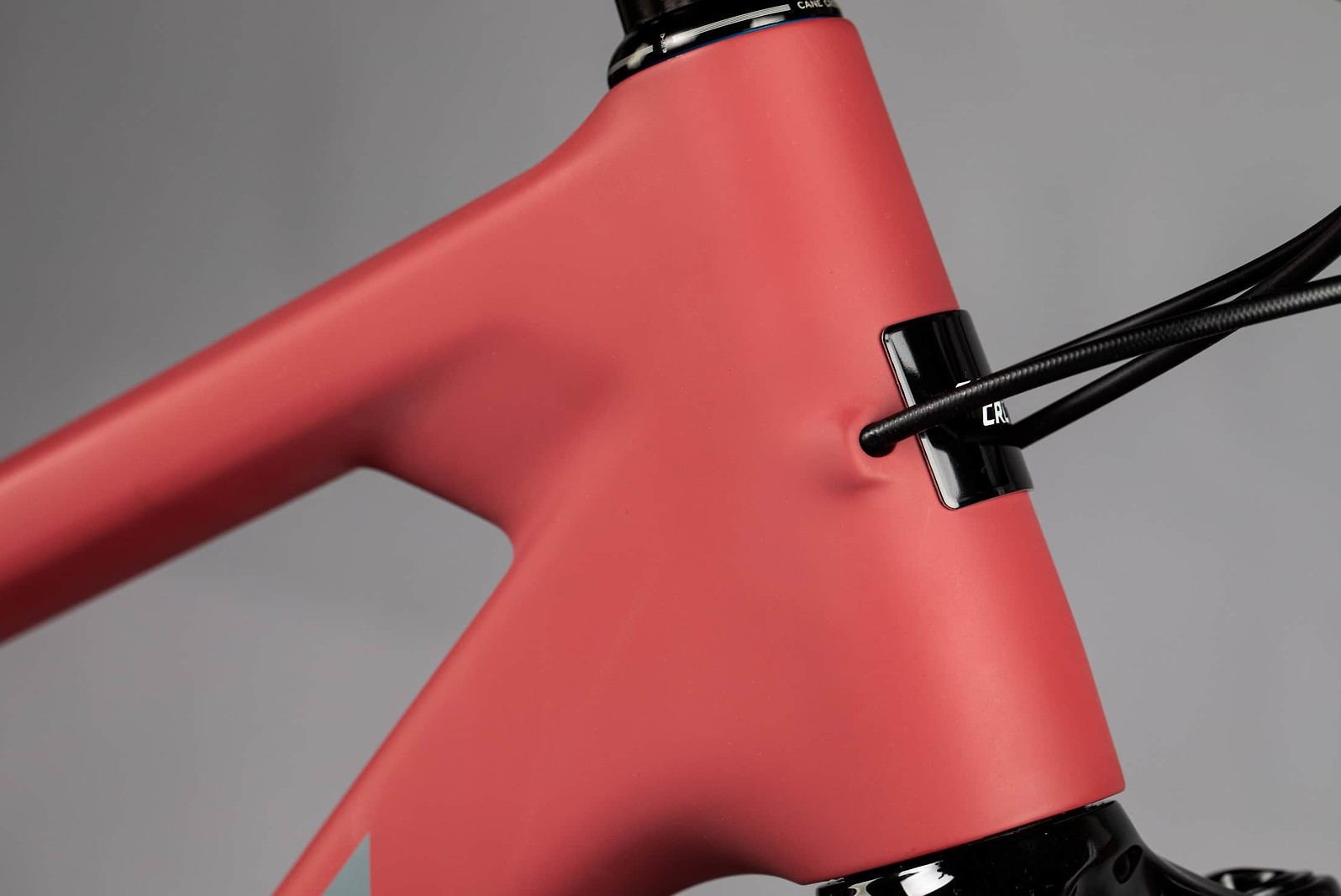 2021 Santa Cruz 5010 Carbon R Bike - Reviews, Comparisons, Specs ...