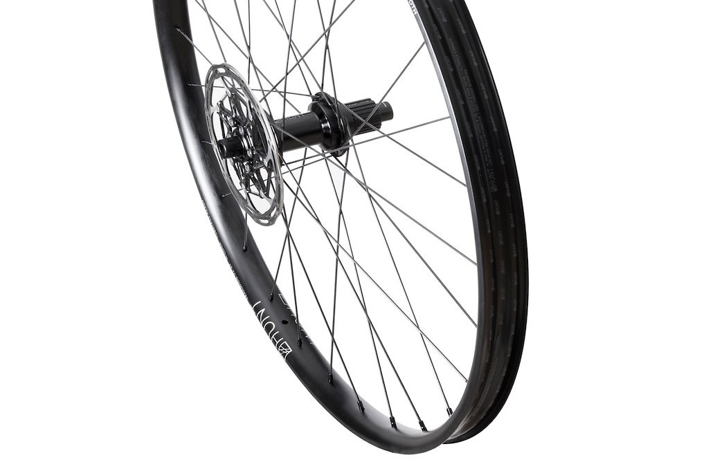 HUNT Trail Wide V2 Wheelset - Reviews, Comparisons, Specs - Wheelsets ...