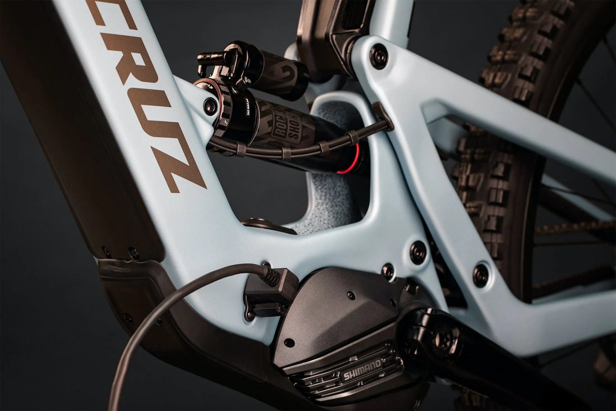 2024 Santa Cruz Bullit X0 AXS RSV Coil Carbon CC E-Bike - Reviews ...