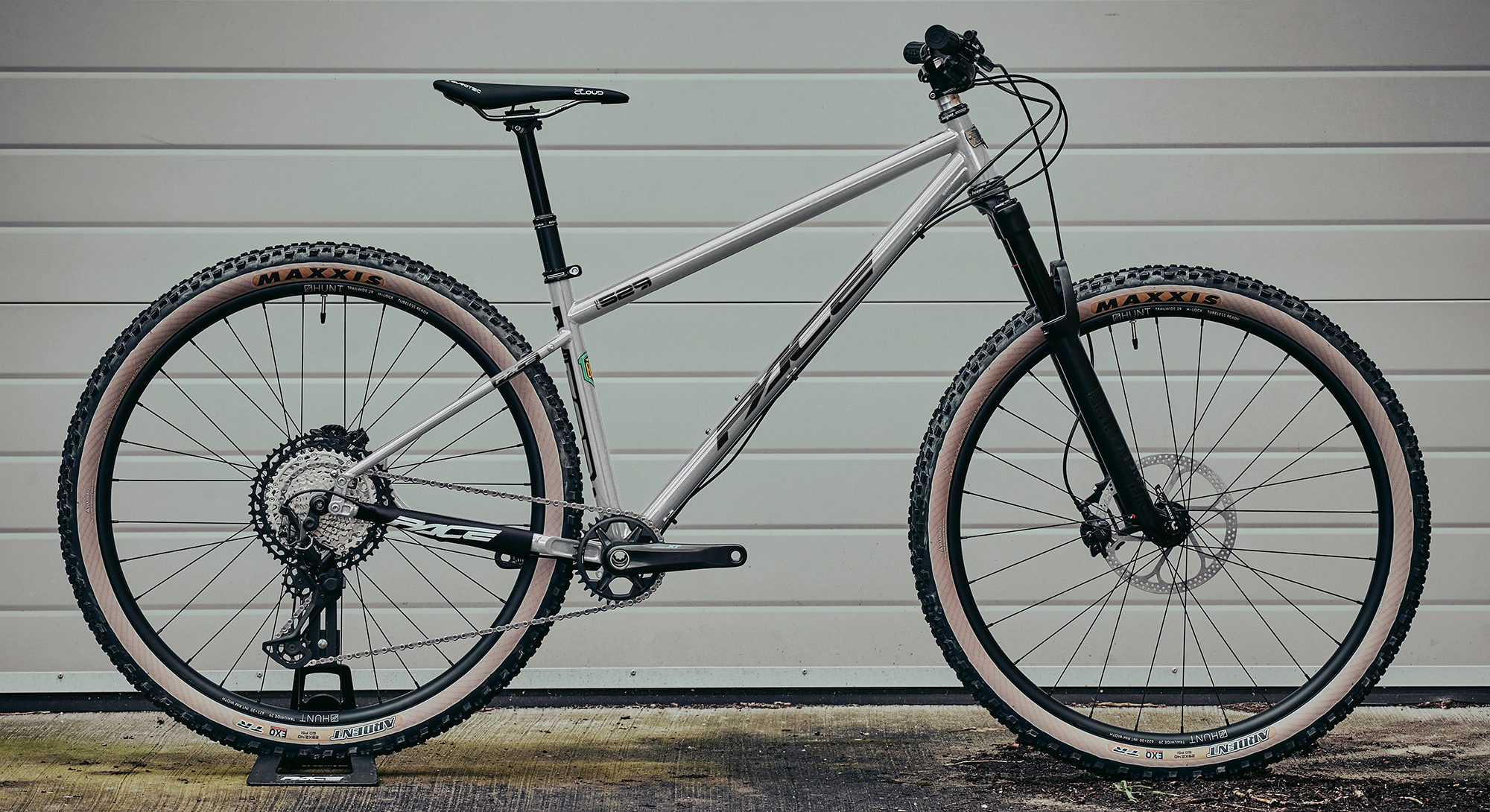 2022 Pace RC529 Ultimate GX Bike - Reviews, Comparisons, Specs - Bikes ...