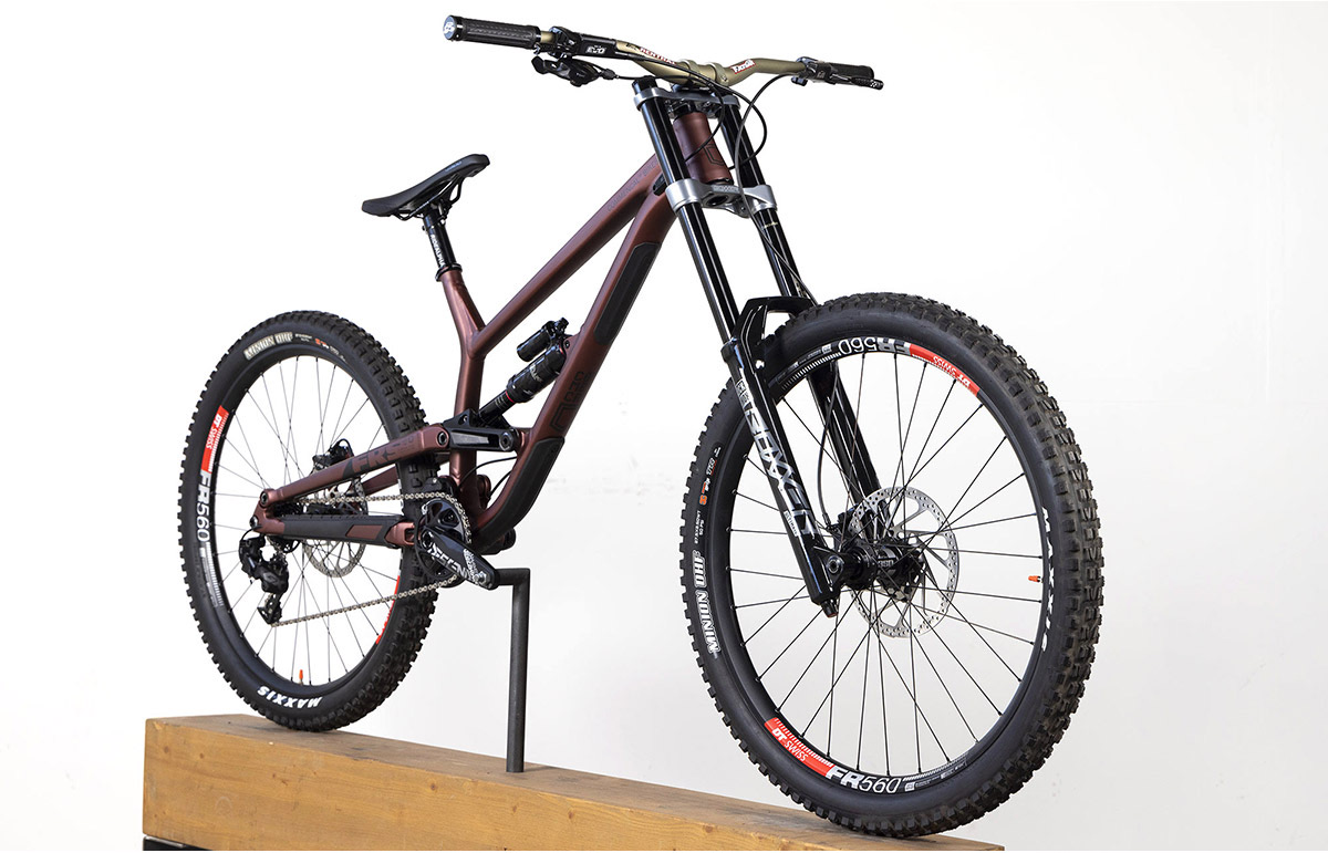 2023 Commencal FRS Race ALC Bike - Reviews, Comparisons, Specs - Bikes ...