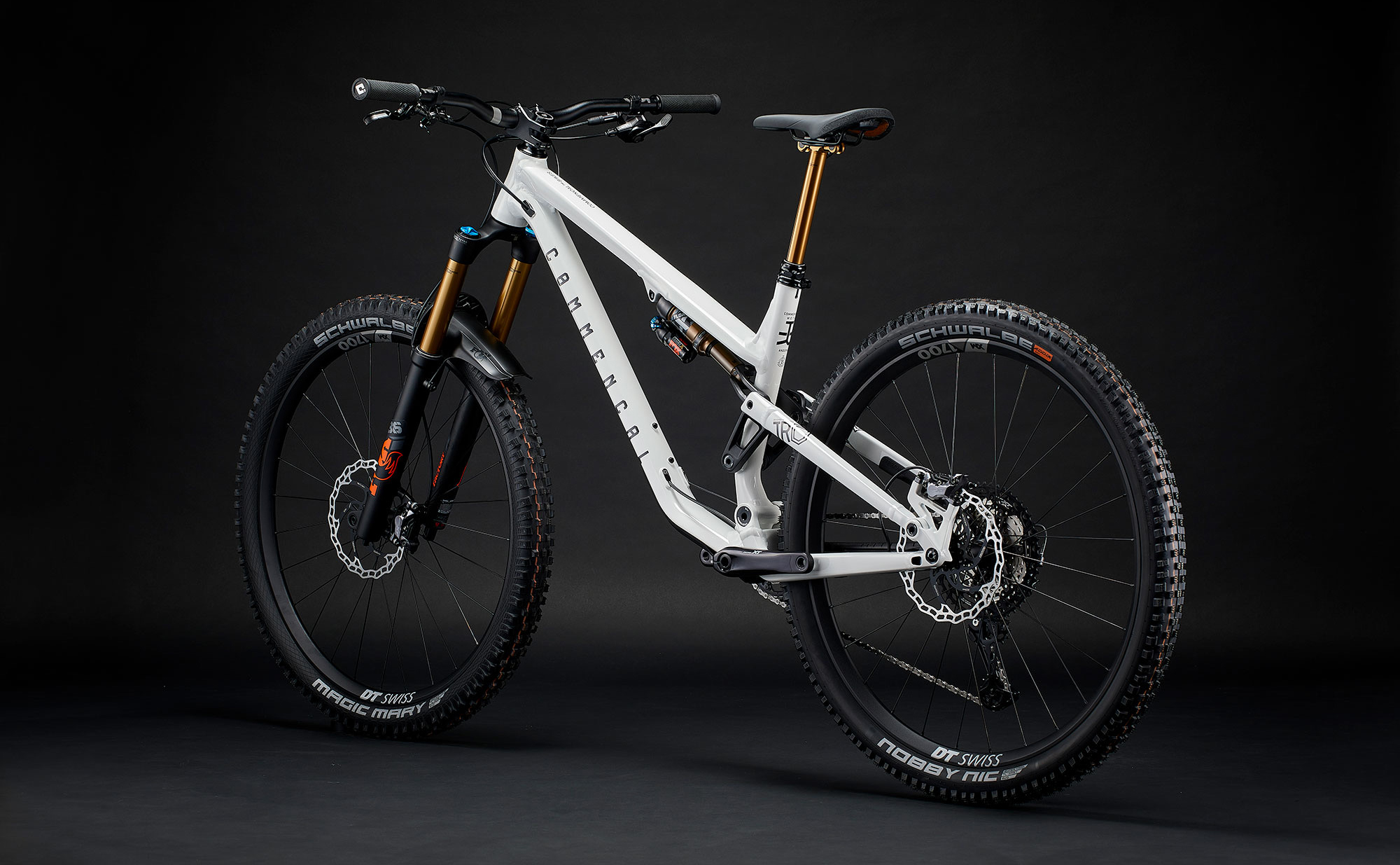 2023 Commencal Meta TR V4 Signature Bike - Reviews, Comparisons, Specs ...