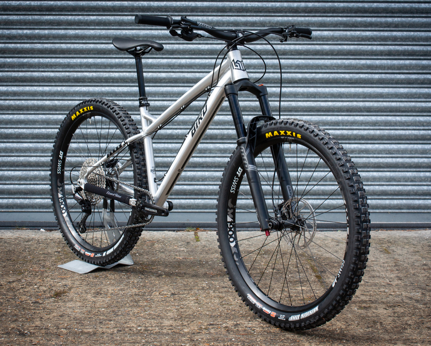 2022 Bird Zero AM Shimano 11-speed Bike - Reviews, Comparisons, Specs ...