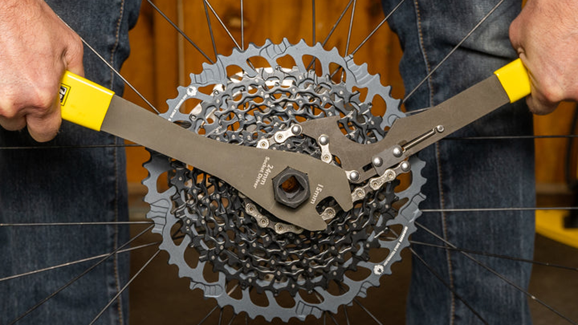 Pedro's Pro Chain Whip - Reviews, Comparisons, Specs - Tools & Tool Kits - Vital MTB