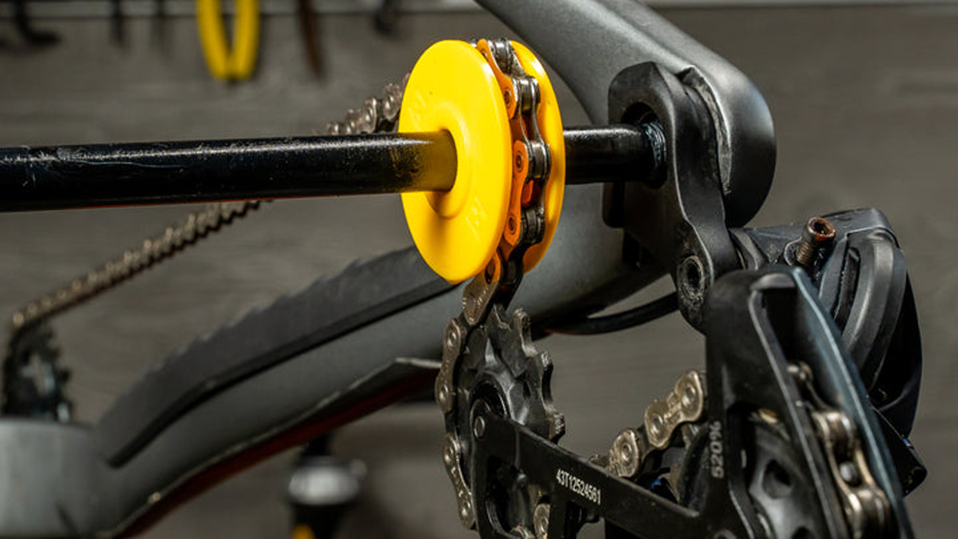 Pedro's Pro Chain Keeper - Reviews, Comparisons, Specs - Tools & Tool ...