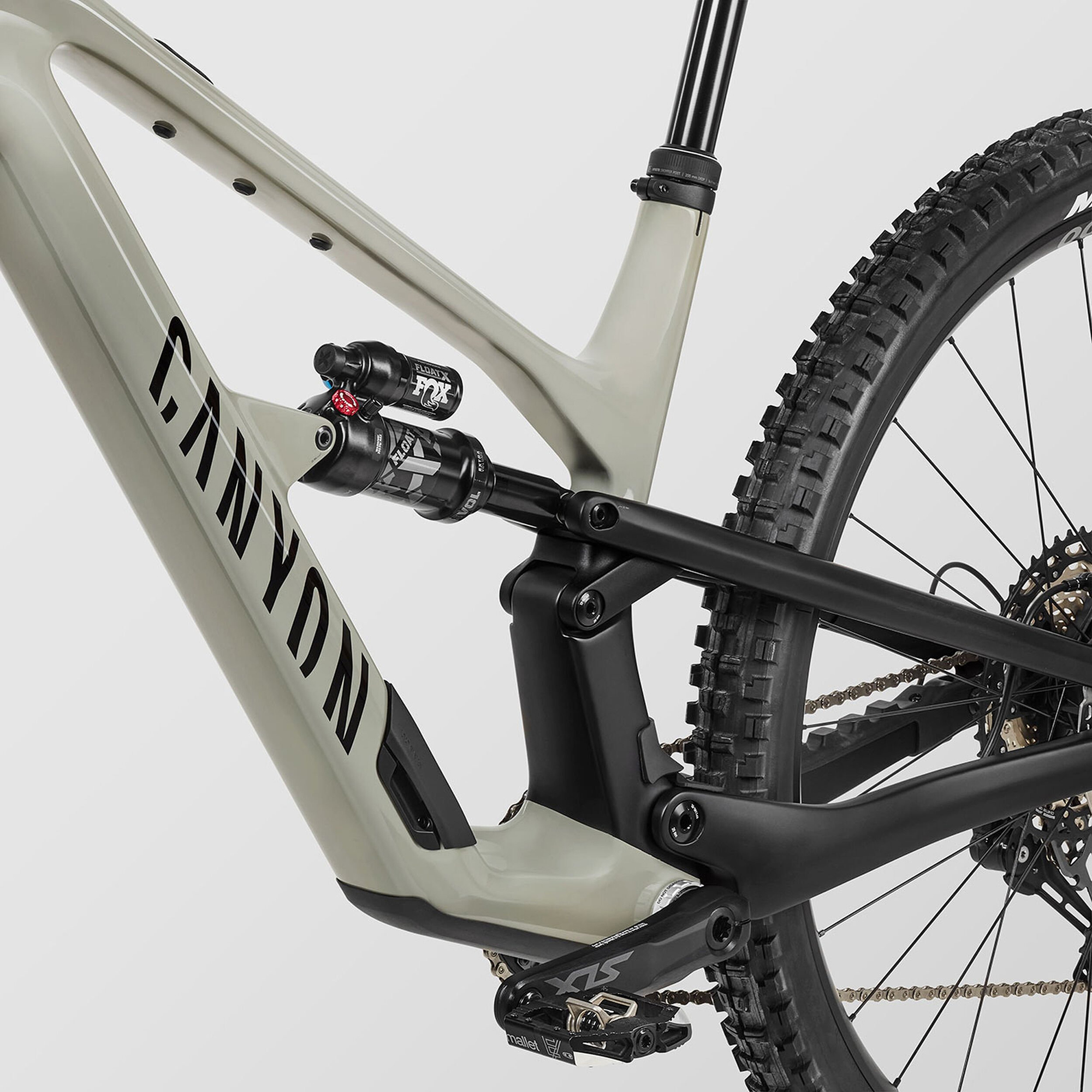 2024 Canyon Spectral 29 CF 7 Bike - Reviews, Comparisons, Specs - Bikes ...