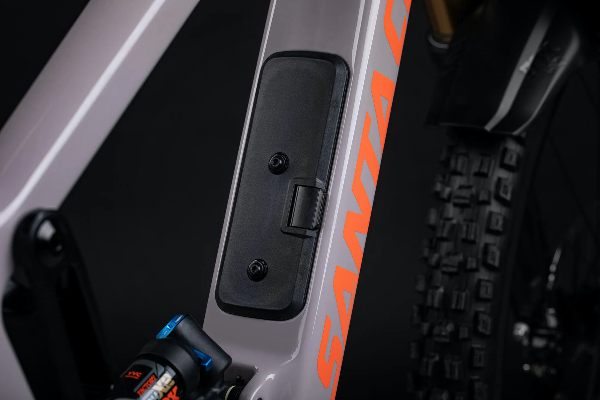 2025 Santa Cruz Nomad X0 AXS RSV Carbon CC Bike - Reviews, Comparisons, Specs - Bikes - Vital MTB