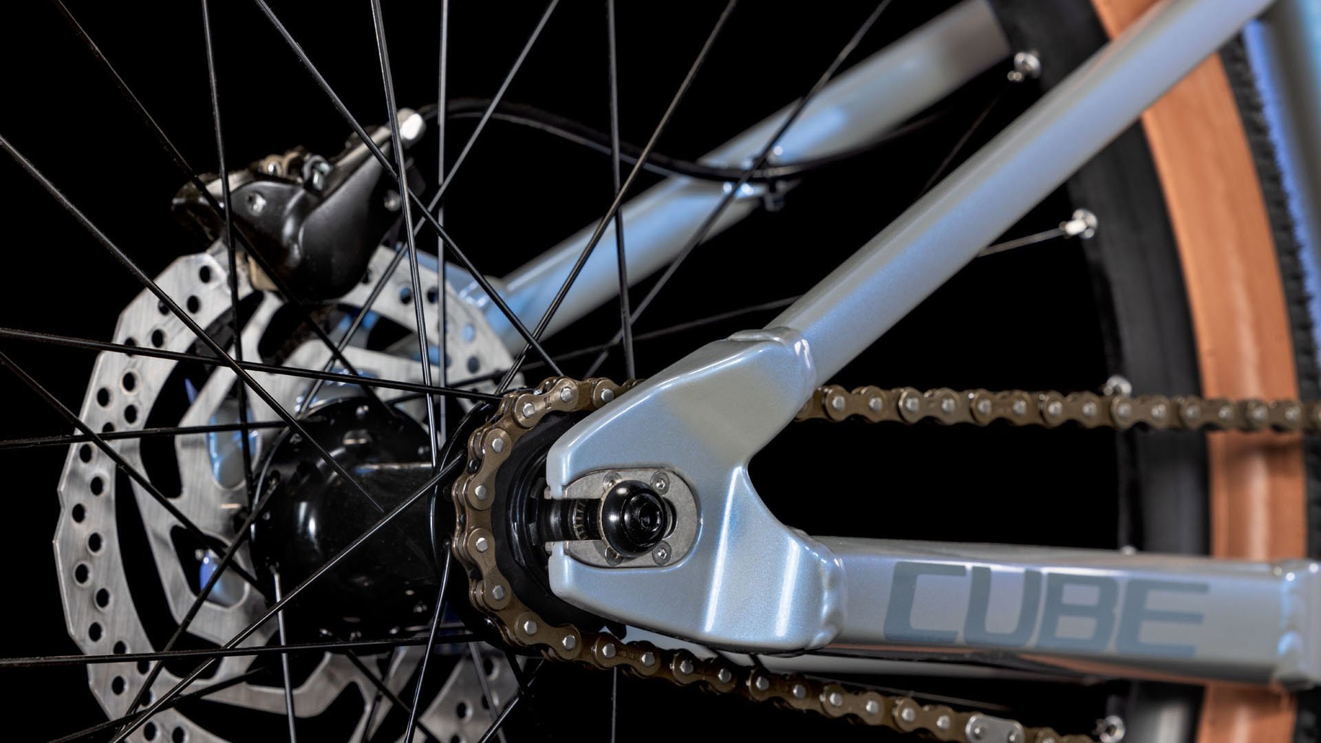 2025 Cube Flying Circus 240 Bike - Reviews, Comparisons, Specs - Bikes ...