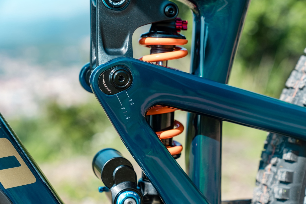 2025 Propain Tyee 6.1 CF SRAM Eagle 70 Transmission Bike - Reviews ...