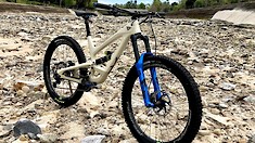 Prototype Yeti DH Bike with Switch Infinity Suspension - Prototype Yeti ...