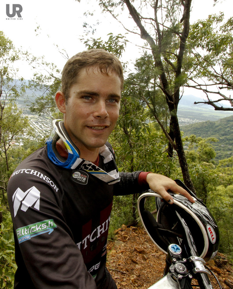 Hutchinson United Ride Signs Mick Hannah, Tracey Hannah, Guillaume “JR ...